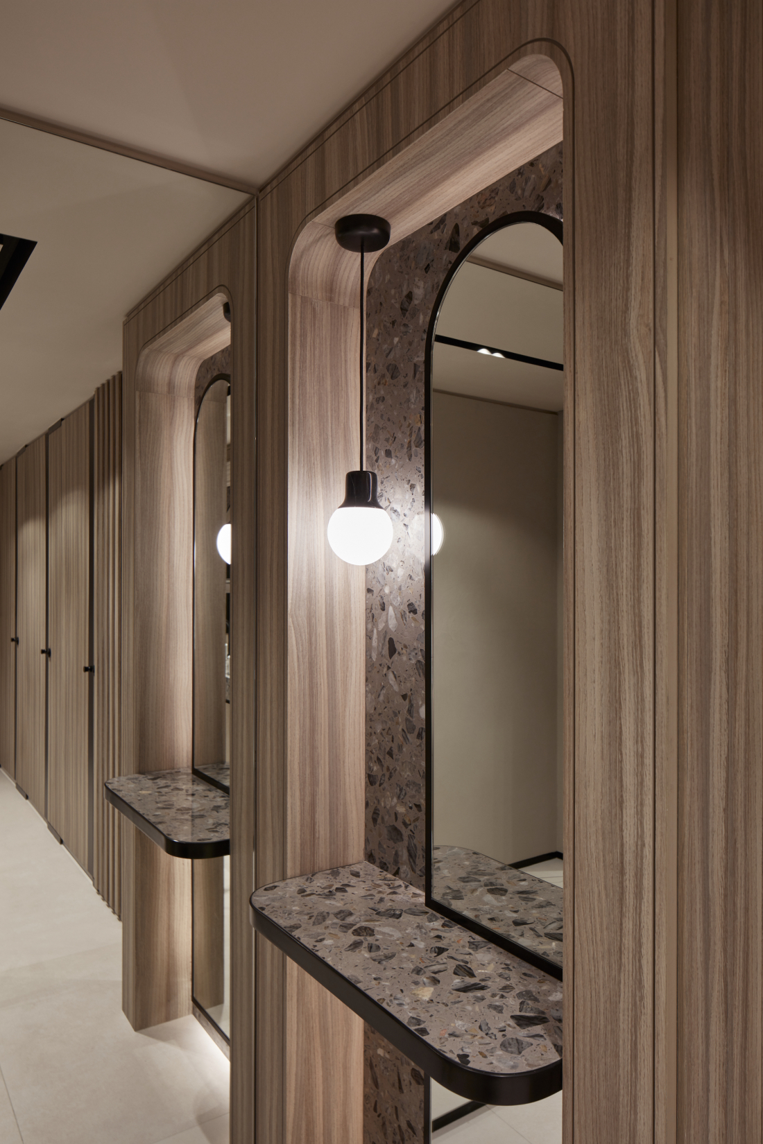 Roar designs Dubai Internet City’s multi-purpose management offices ...