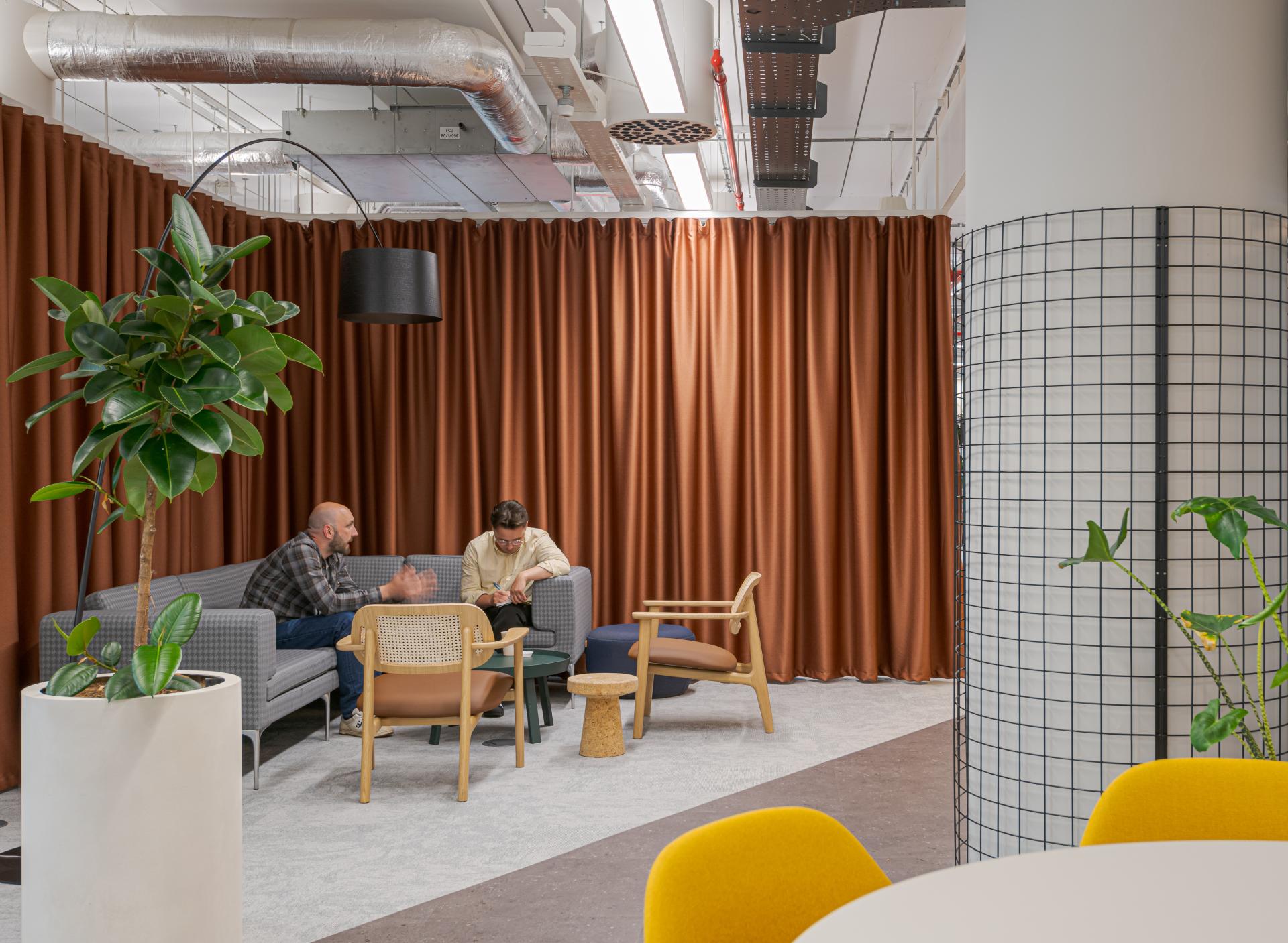 A workspace reimagined by Modus for Landsec - encouraging collaboration ...